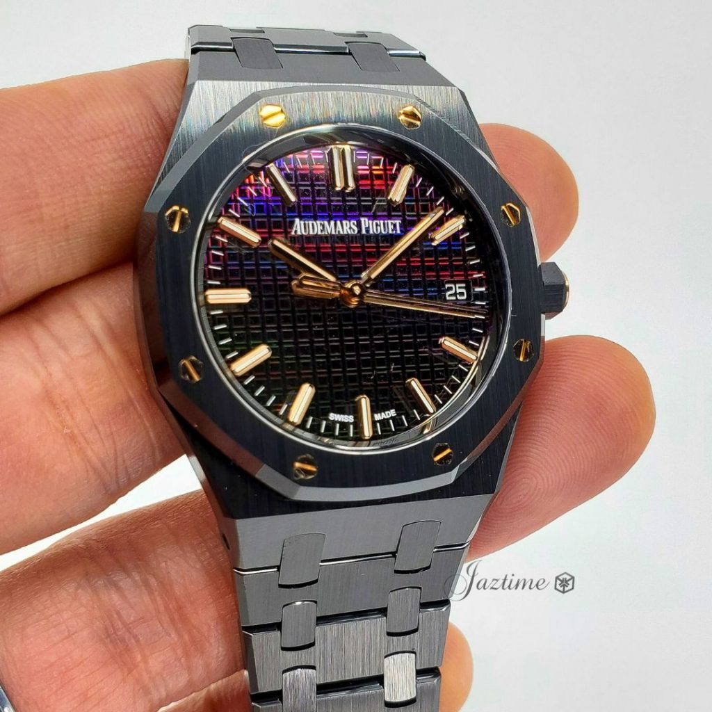 Up Close with the Ladies 34 MM Audemars Piguet Royal Oak Watches ...